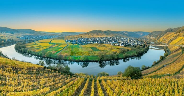 The Forgotten Artery: Exploring a River in Northern France