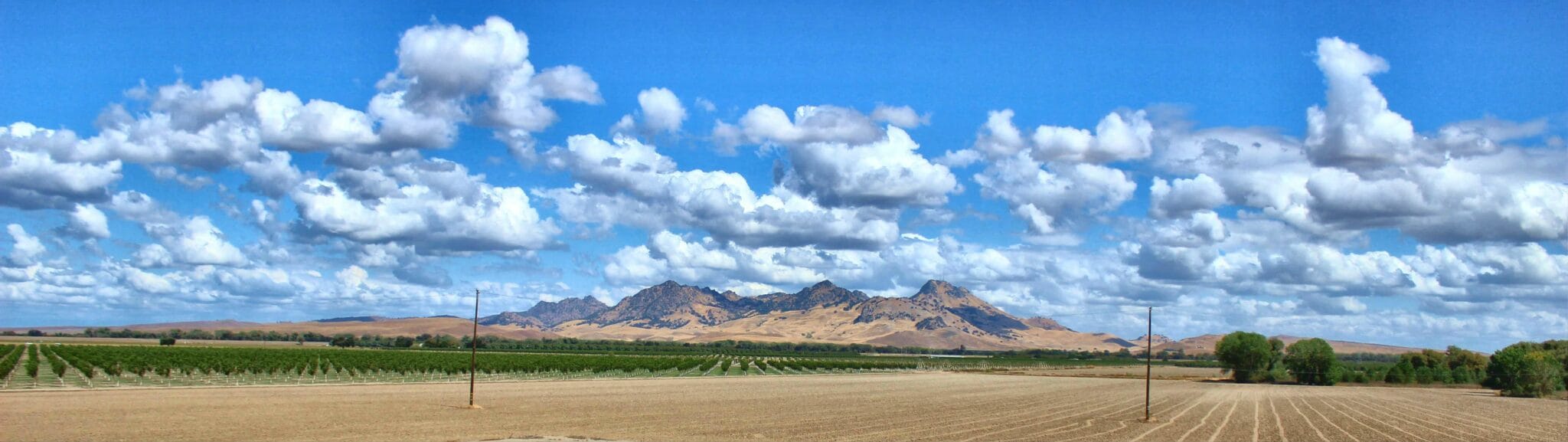 Sutter Buttes: Exploring California's Smallest Mountain Range
