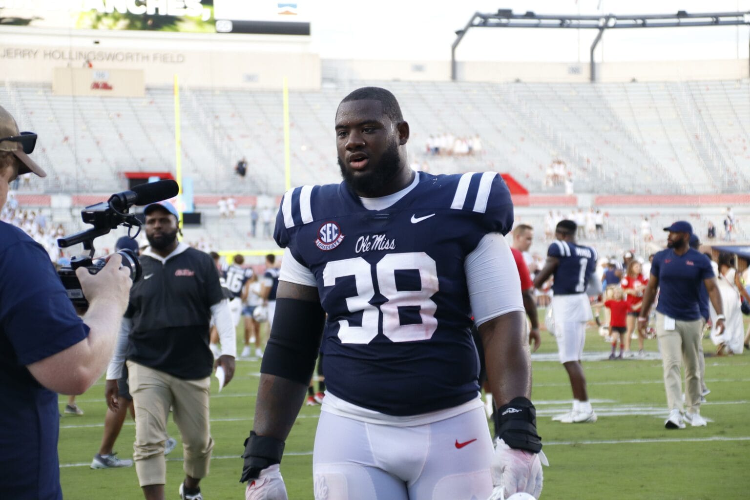 The Unbreakable Spirit of Chucky Mullins: Courage, Legacy, and Ole Miss ...
