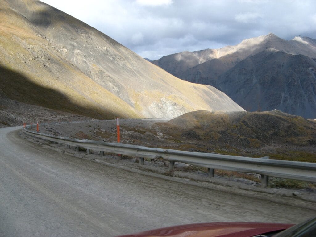 Deadhorse & Prudhoe Bay, Alaska: A Journey to the Arctic Oil Frontier ...