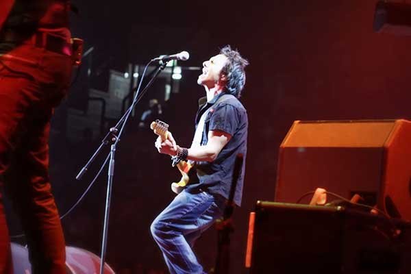 1927 Historical Events Marked by Aviation Feats and Cultural Shifts