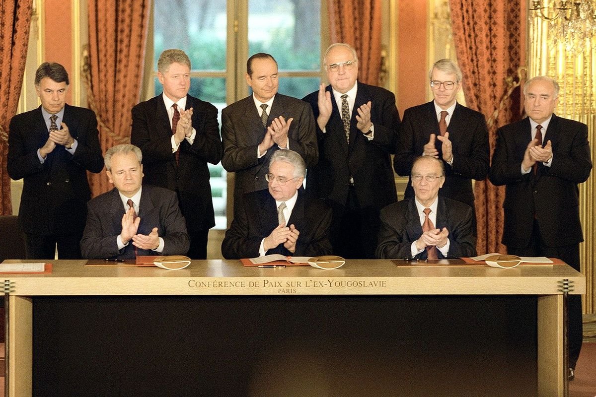 Important Events of 1995 Marked Global Turning Points
