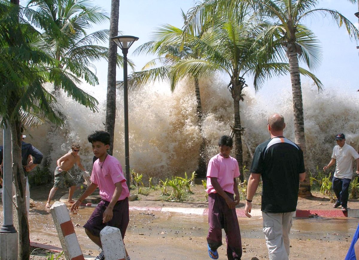 What Happened During 2004 as Tsunami Struck and Facebook Launched